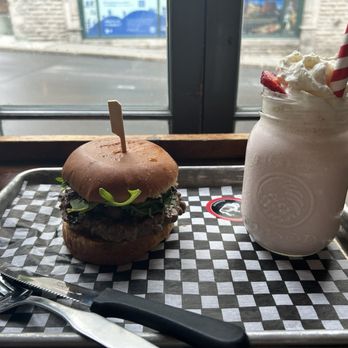 LE CHIC SHACK - Updated December 2025 - 660 Photos & 443 Reviews - 15 ...