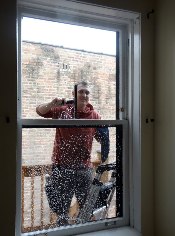 SMILING WINDOWS - Updated December 2024 - 11 Photos - McHenry, Illinois ...