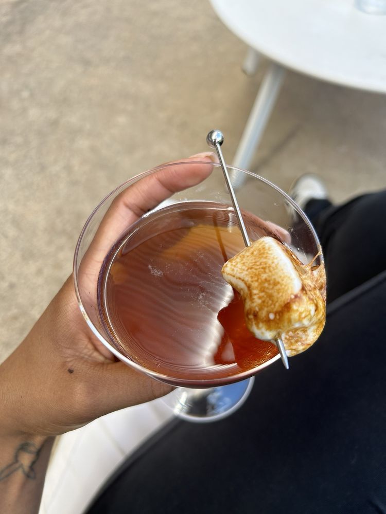 ROOM SERVICE - Updated August 2025 - 107 Photos & 33 Reviews - 701 ...