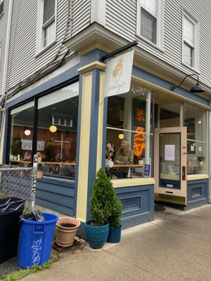 AMY’S PLACE - Updated December 2025 - 207 Photos & 243 Reviews - 214 ...