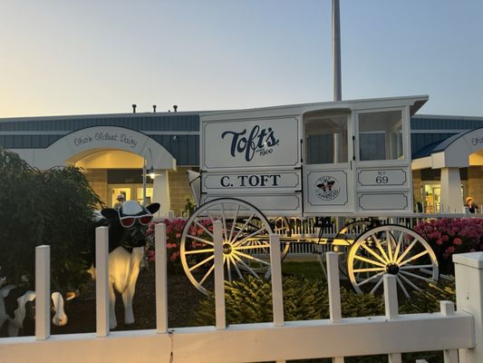 TOFT DAIRY & ICE CREAM PARLOR - Updated October 2025 - 188 Photos & 223 ...