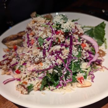 VILLAGE TAVERN - Updated January 2025 - 82 Photos & 38 Reviews - 4140 ...