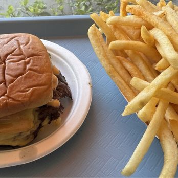 FOR THE WIN - Updated August 2024 - 738 Photos & 1098 Reviews - 6221 ...