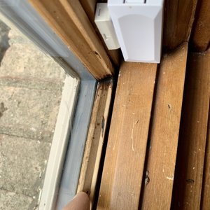 BEE WINDOW - Updated December 2025 - 32 Photos & 38 Reviews - 115 ...