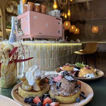 HATCH 44 CAFE - Updated August 2025 - 125 Photos & 66 Reviews - 401 ...