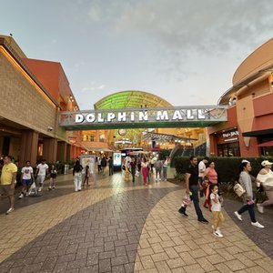 WESTLAND MALL - Updated June 2025 - 111 Photos & 54 Reviews - 1675 W ...