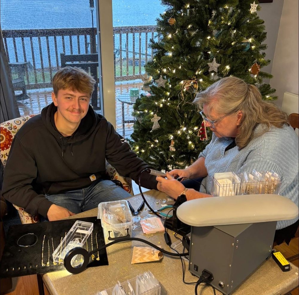 SIMPLY ESSENTIAL - Updated April 2025 - 12 Photos - Hudson, Indiana ...