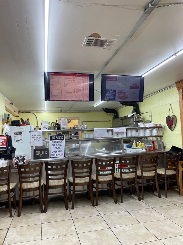 COUNTY LINE COUNTRY STORE - Updated January 2026 - 2708 Hwy 92 S ...