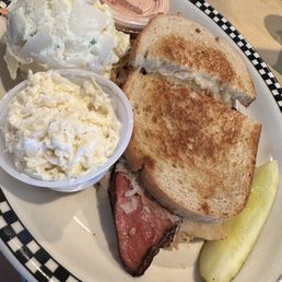 CAPITAL CITY DINER - Updated December 2025 - 251 Photos & 269 Reviews ...