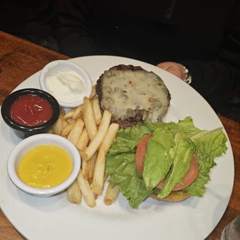 RED ROCKS CAFE: BIRKDALE VILLAGE - Updated June 2024 - 291 Photos & 385 ...