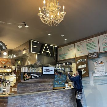 PIP’S ORIGINAL DOUGHNUTS & CHAI - Updated October 2024 - 4770 Photos ...