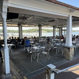 THE WINDLASS - Updated January 2026 - 557 Photos & 432 Reviews - 45 ...