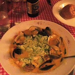 QUAHOG’S SEAFOOD SHACK - TEMP. CLOSED - Updated December 2025 - 196 ...