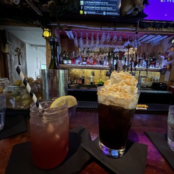 THE TREE HOUSE TAVERN & BISTRO - Updated July 2024 - 1691 Photos & 801 ...