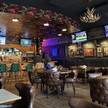 99 BAR SALOON - Updated August 2025 - 44 Photos & 53 Reviews - 449 Main ...
