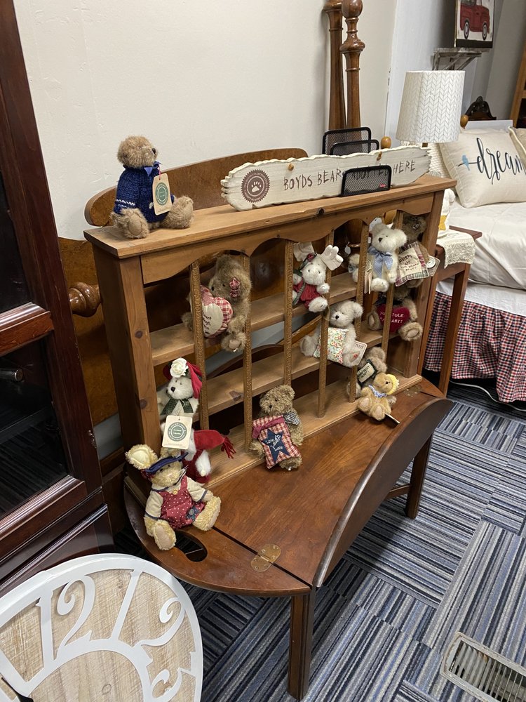 FARMHOUSE PRIMITIVES - Updated April 2026 - 21 Photos - 56-58 S Main St ...