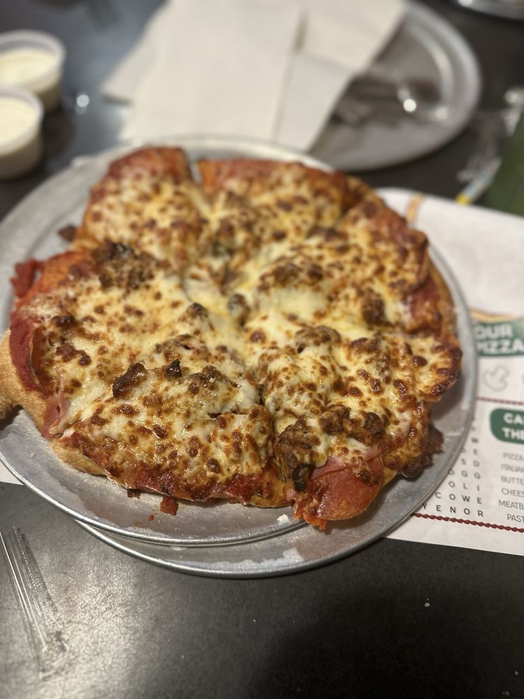FOX’S PIZZA DEN - Updated October 2025 - 34 Photos & 162 Reviews - 166 ...