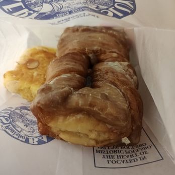 SLUYS POULSBO BAKERY - Updated May 2024 - 956 Photos & 852 Reviews ...