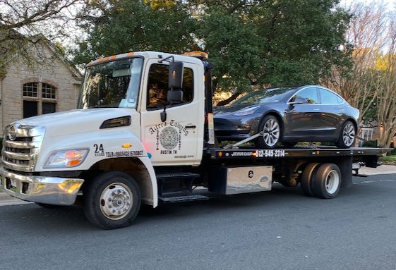 AZTECA TOWING - Updated July 2025 - 32 Photos - 1401 E Rundberg Ln ...