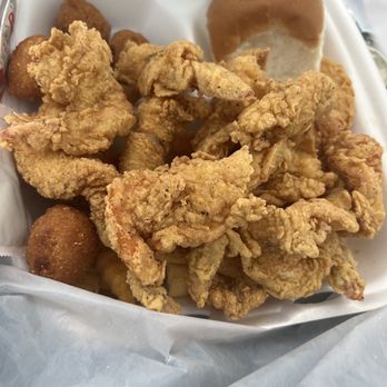 HAPPY FISH MARKET - 64 Photos & 124 Reviews - 1658 W Manchester Ave ...