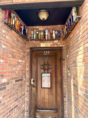 THE GROGGY FROGG - 101 Photos & 69 Reviews - 129 Ctr St, Southington ...