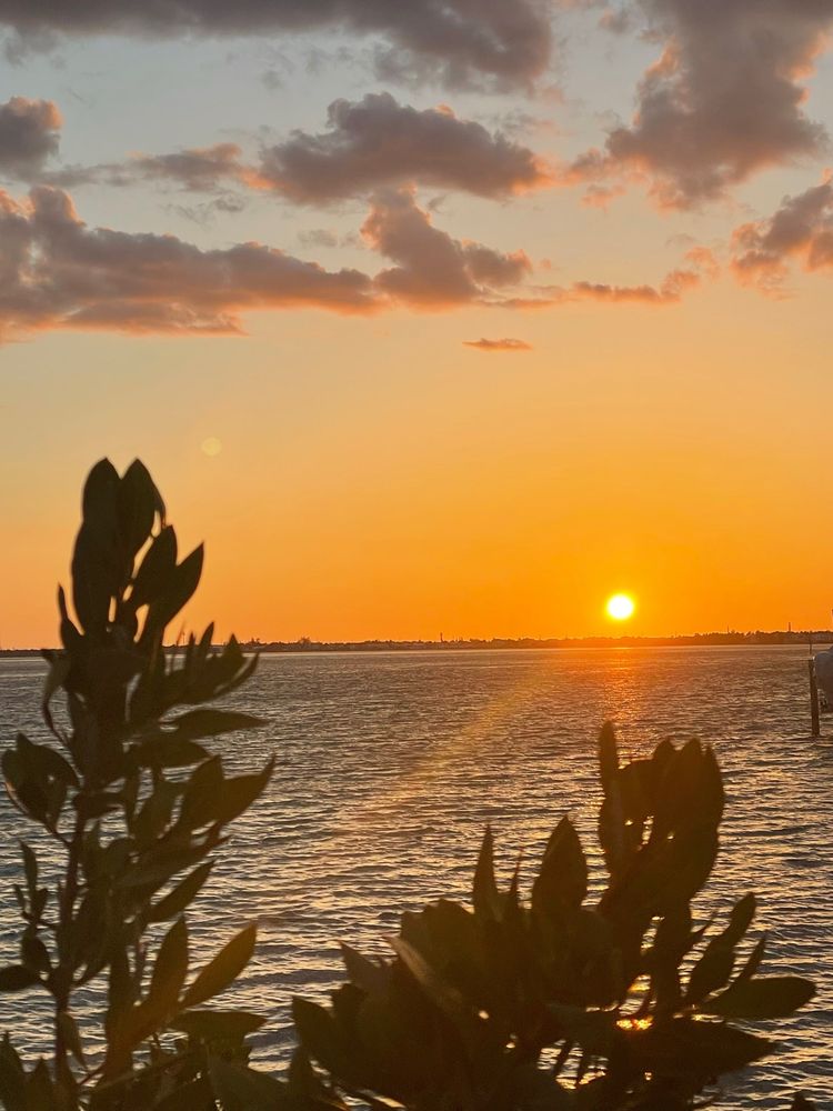 SUNSET PARK - Updated June 2025 - 12 Photos - W Ocean Dr, Key Colony ...