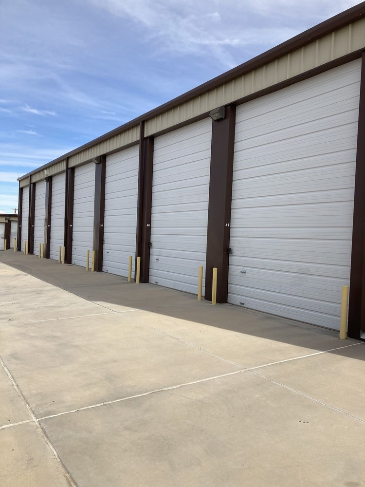 LOCK ‘N’ ROLL STORAGE - Updated December 2025 - 12920 Oatman Hwy Rt66 ...