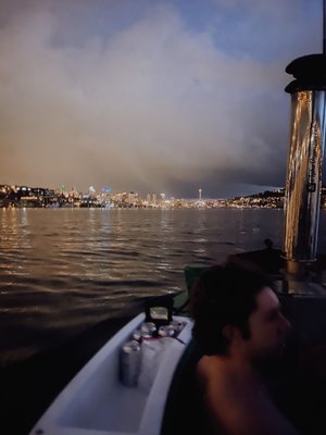 LAKE UNION HOT TUB BOATS - 74 Photos & 75 Reviews - 2401 N Northlake Way, Seattle, Washington ...