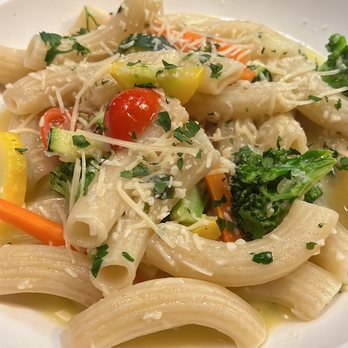 CARMELLA’S - Updated July 2024 - 300 Photos & 435 Reviews - 716 N ...