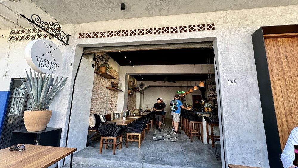 EL TASTING ROOM - Updated January 2025 - Panamá 134, Puerto Vallarta ...
