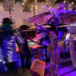 SOLA - Updated July 2025 - 622 Photos & 230 Reviews - 1000 Collins Ave ...