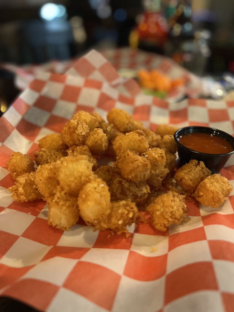 THE MUCKY DUCK BAR - Updated December 2025 - 114 Photos & 185 Reviews ...