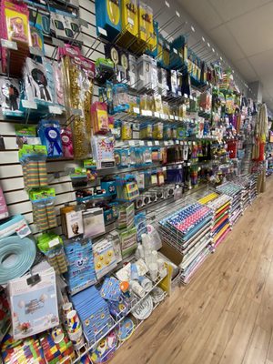 IPARTY DOLLAR STORE - Updated November 2025 - 1236 - 2929 Barnet ...