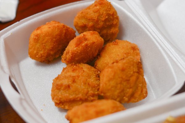 J BURGER & WINGS - Updated April 2026 - 14 Photos & 14 Reviews - 1910 E ...