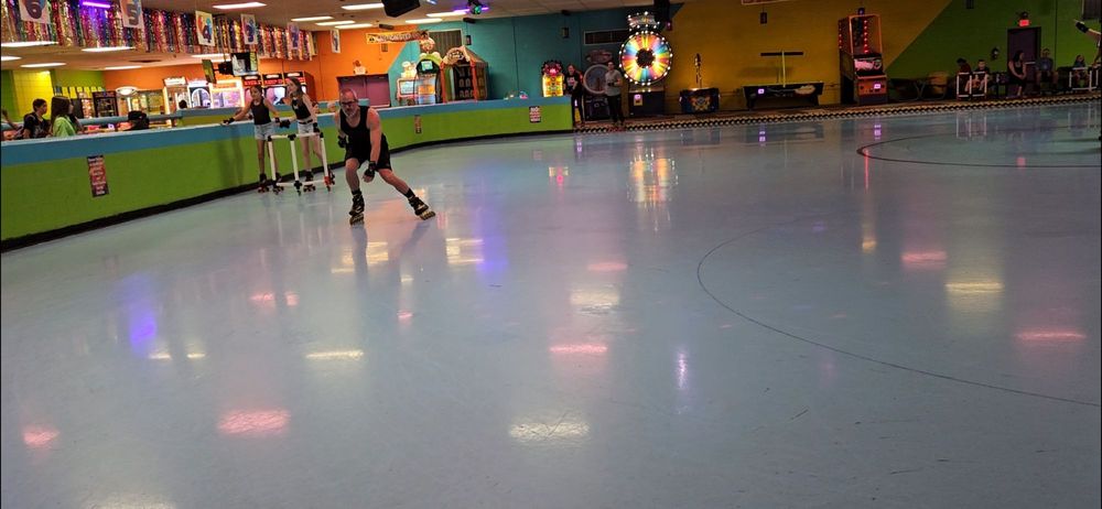 SKATELAND MESA - 68 Photos & 98 Reviews - 7 E Southern Ave, Mesa ...