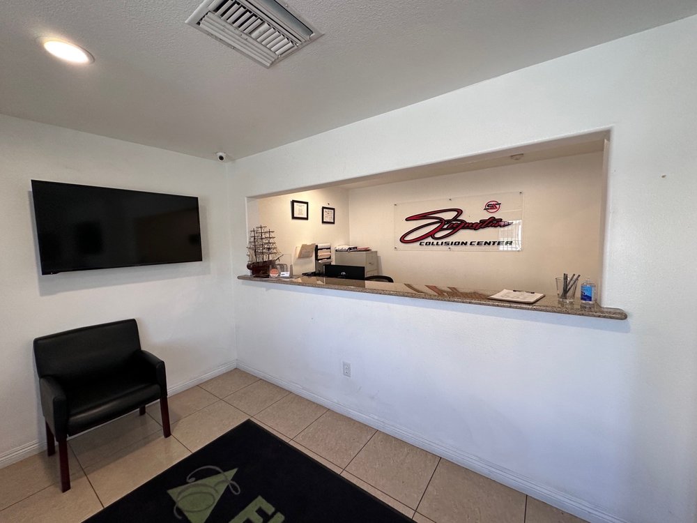 SIGNATURE COLLISION CENTER - Updated December 2025 - 171 Photos & 10 ...