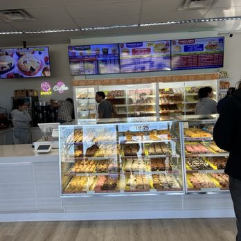TONYS DONUTS - Updated December 2024 - 52 Photos & 33 Reviews - 11525 ...