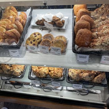 NOE VALLEY BAKERY - Updated December 2024 - 878 Photos & 1004 Reviews ...
