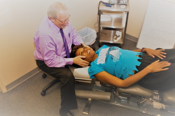 COOK CHIROPRACTIC CENTER - Updated December 2025 - 32 Photos & 19 ...