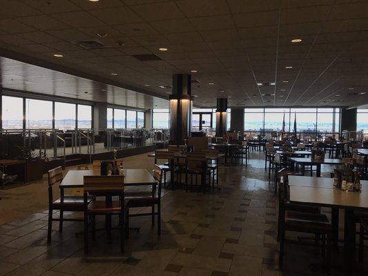 RAPID CITY REGIONAL AIRPORT - RAP - 137 Photos & 84 Reviews - 4550 ...