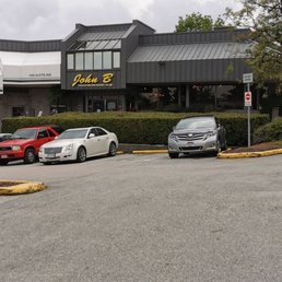 JOHN B NEIGHBOURHOOD PUB - Updated January 2026 - 122 Photos & 106 ...