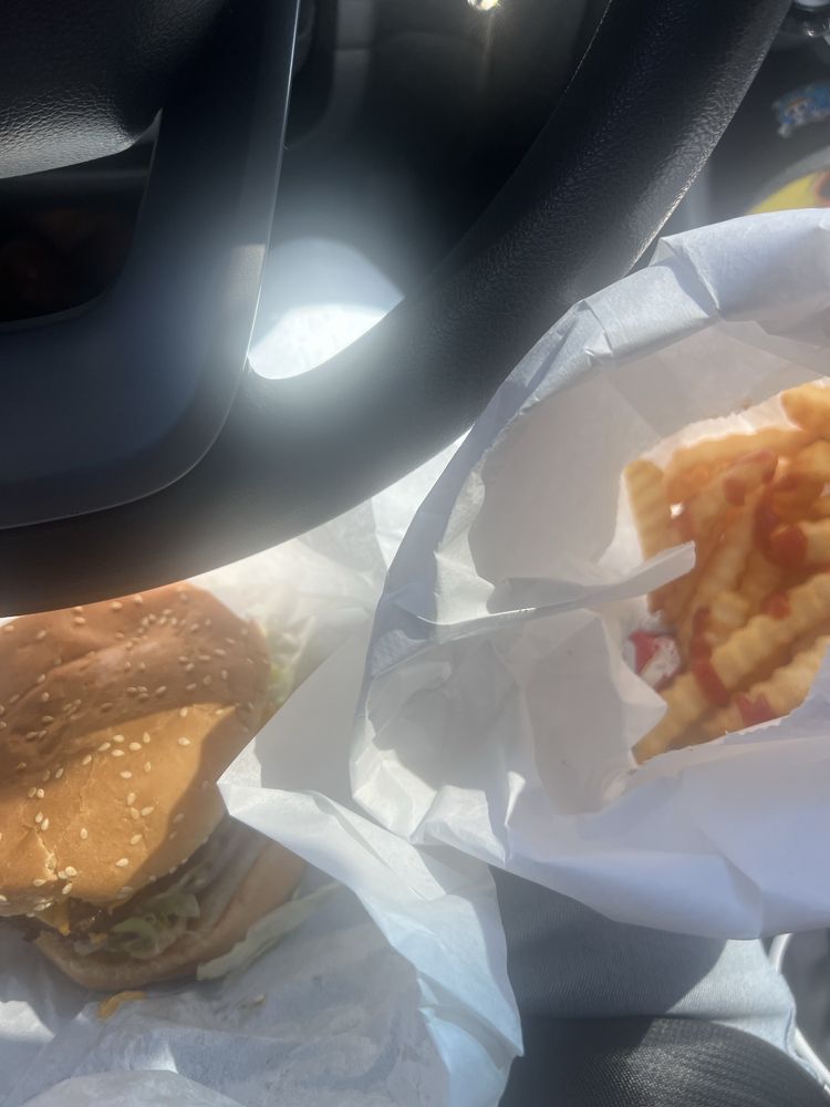 POP’S DRIVE-IN - Updated April 2026 - 41 Photos & 71 Reviews - 3200 ...