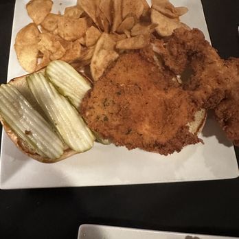 BROOKS TAVERN - Updated December 2025 - 28 Photos & 54 Reviews - 10 Oak ...