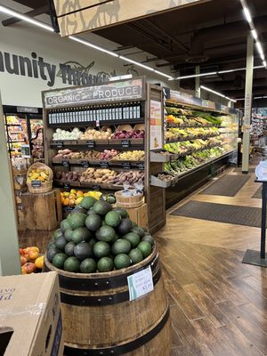 LASSENS NATURAL FOODS & VITAMINS - Updated August 2024 - 100 Photos ...