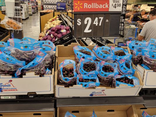 WALMART - Updated May 2026 - 410 Photos & 739 Reviews - 600 Showers Dr ...