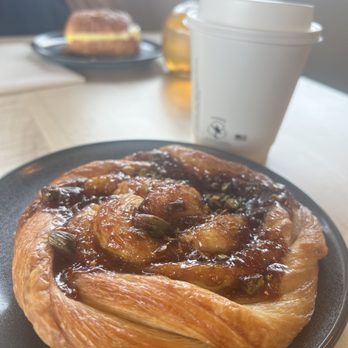 COMMON GOOD BAKERY - Updated May 2024 - 114 Photos & 149 Reviews - 537 ...