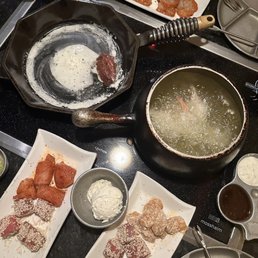 SIMPLY FONDUE - Updated December 2025 - 1228 Photos & 1406 Reviews ...