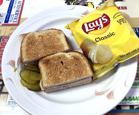 GOOD TIMES DINER - 11 Photos & 28 Reviews - 325 Airport Pulling Rd N ...