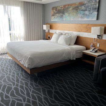 DELTA HOTELS BY MARRIOTT WATERLOO - Updated October 2025 - 179 Photos ...