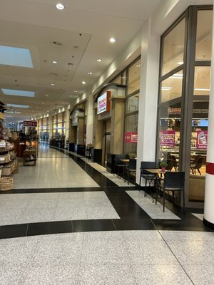 KMCC CENTER - Updated July 2025 - 12 Photos - Flugplatz Ramstein ...